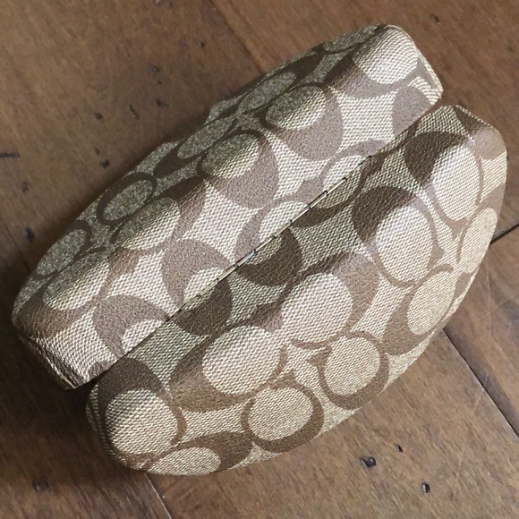 Coach | Accessories | Coach Xl Clamshell Sunglass Case Wcleaning Cloth ...